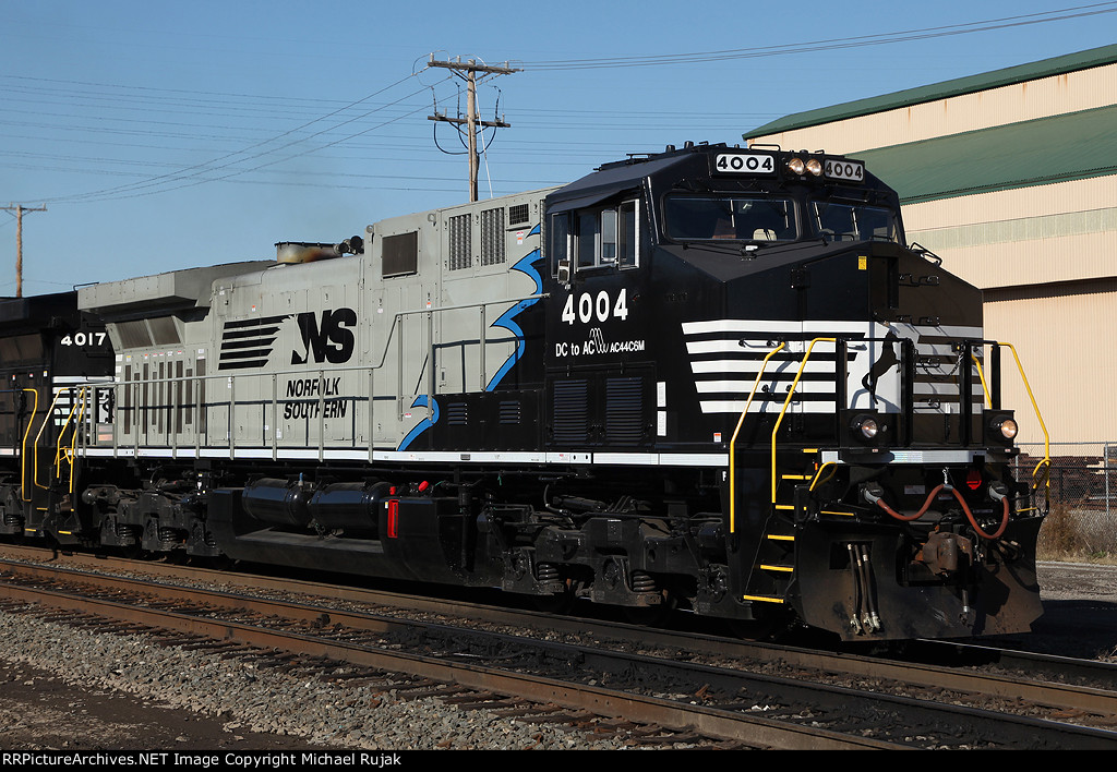 NS 4004